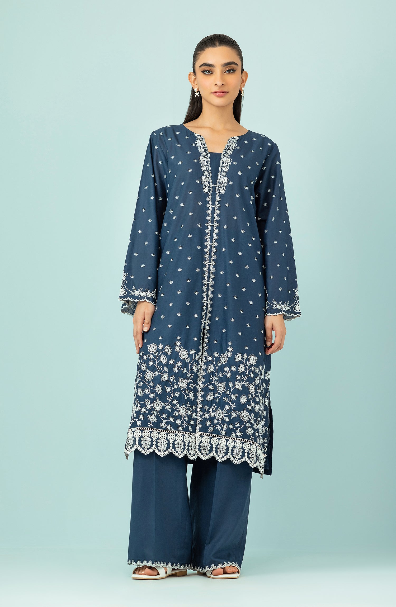 Orient Stitched 2 Piece Embroidered Cambric Shirt And Cambric Pant (Wrhc24S-2025/S Blue ...